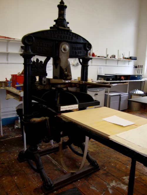 Omega Printmakers Printing Courses For Autumn Strong Island omega-printmakers-printing-courses-for-autumn-strong-island