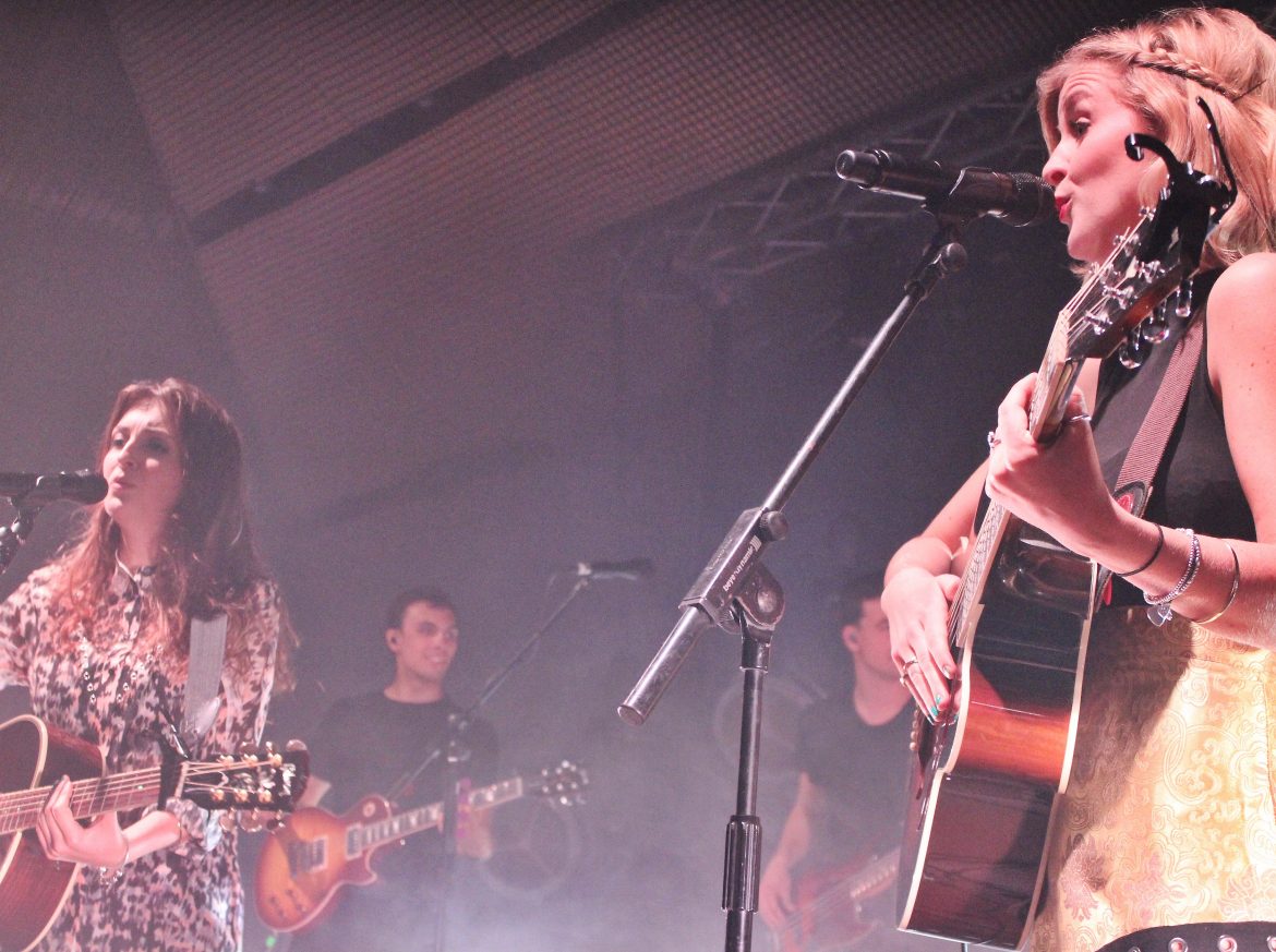 Review: Ward Thomas at the Pyramids | Strong Island