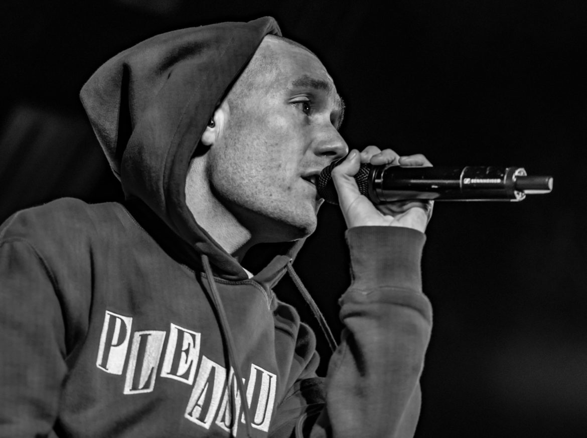 Gig Review: Bastille at The Brighton Centre | Strong Island